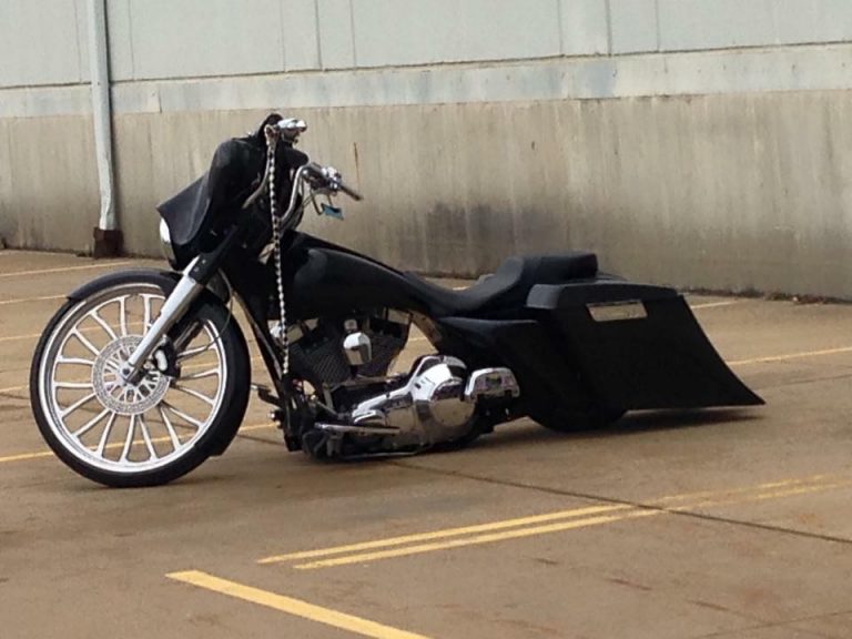 6” Down and Out Bag Kit for Harley Softail and Touring Bikes – Baggers ...